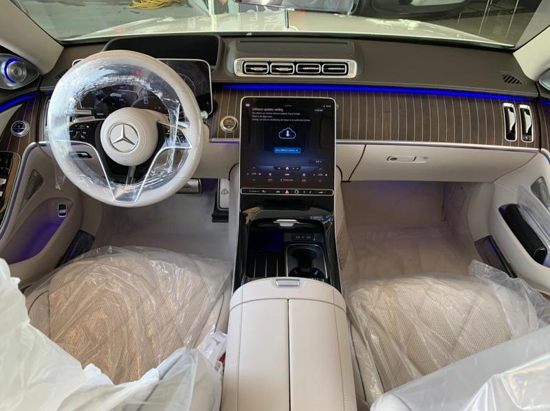 2022 S Class Interior White